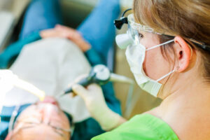 Zahnmedizin am EVK — Dr. Christof Becker